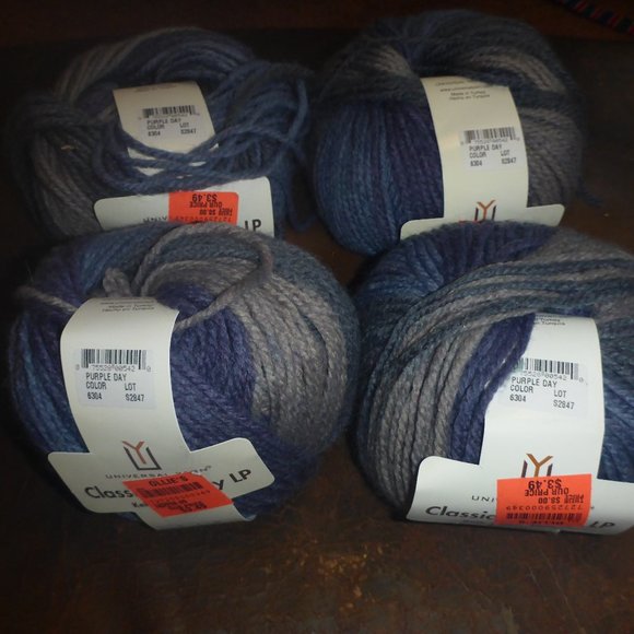 Universal Yarns | Office | 4 Balls Universal Yarns Classic Chunky Lp ...